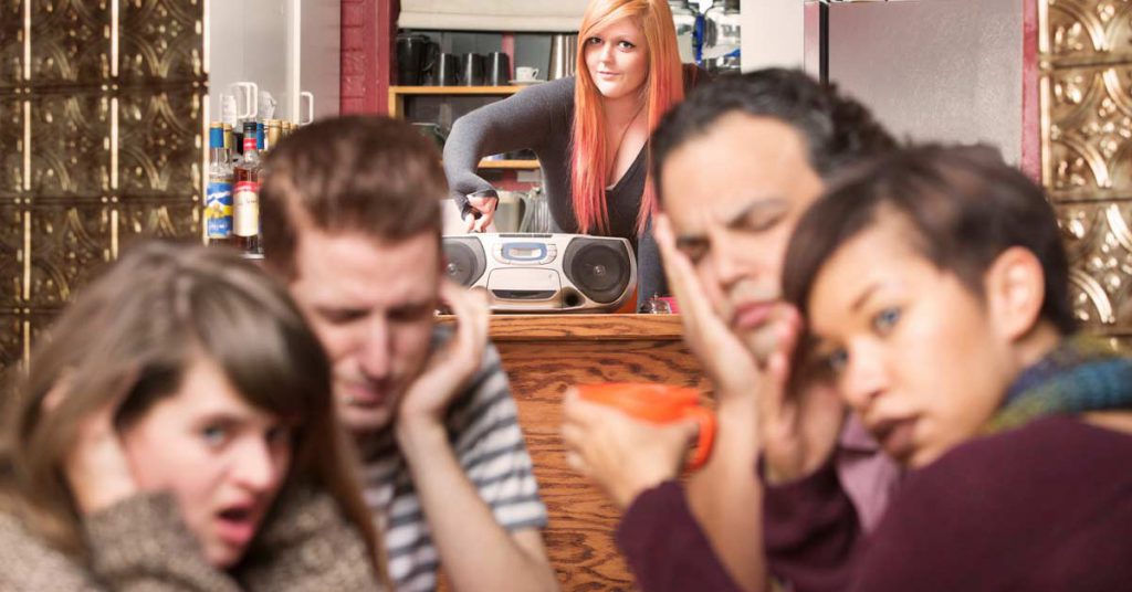 Las 7 señales que indican que debes irte a otro restaurante